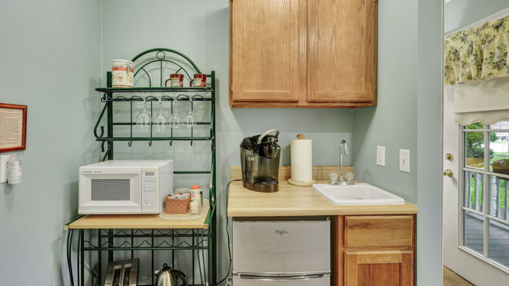 Efficiency Units » The Jefferson Inn